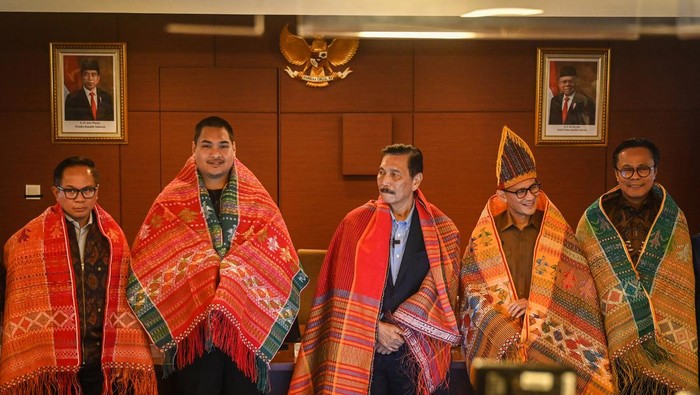 Kala Menko Marves Luhut Dukung F1 PowerBoat Danau Toba Kala Menko Marves Luhut Dukung F1 PowerBoat Danau Toba