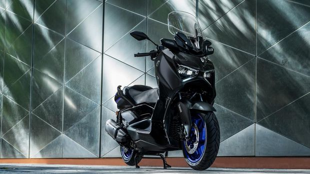 Spek dan Harga Yamaha XMAX Tampilan Baru, Usung Warna Biru Racing Spek dan Harga Yamaha XMAX Tampilan Baru, Usung Warna Biru Racing