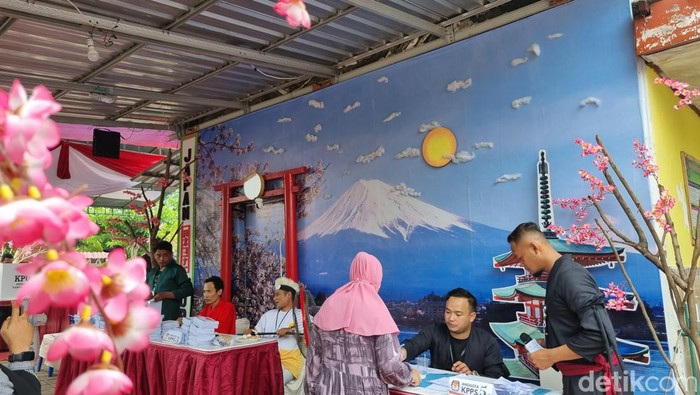 Menilik TPS Unik Surabaya Bernuansa Jepang Menilik TPS Unik Surabaya Bernuansa Jepang