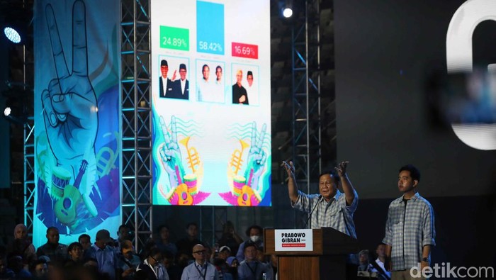Potret Prabowo-Gibran Pidato Kemenangan Hasil Quick Count