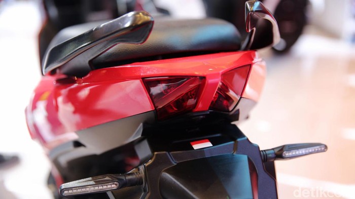 Momen Erick Thohir Luncurkan Motor Listrik Gesits Garuda