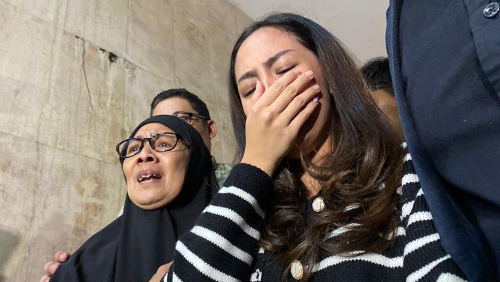 Ibu Tamara Tyasmara Sebut Yudha Arfandi Sempat Minta Jadi Ayah Sambung ... Ibu Tamara Tyasmara Sebut Yudha Arfandi Sempat Minta Jadi Ayah Sambung ...