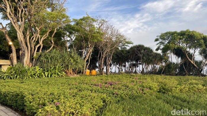 Peninsula Island Wisata Low Budget di Bali, tapi View Nggak Kaleng-kaleng