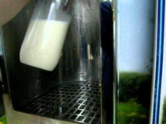 10 Vending Machine Makanan Tak Biasa yang Pernah Ada di Dunia