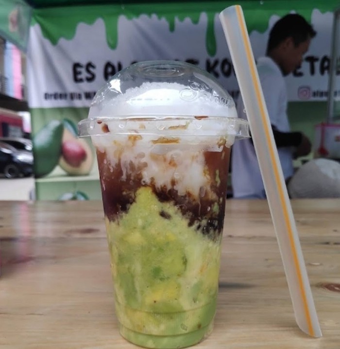 Segar Manis! 20 Alpukat Kocok Kaki Lima Mulai Rp 5.000an