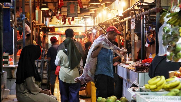 Memantau Harga Sembako di Pasar Senen Jelang Ramadan