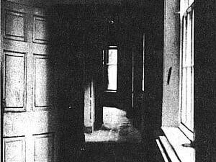 Begini Wujud Rumah Hantu Terseram Inggris Tempat Anak Ditampar Setan