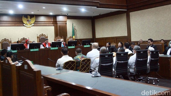10 Pegawai Kementerian Esdm Divonis 2 6 Tahun Penjara Terkait Korupsi Tukin