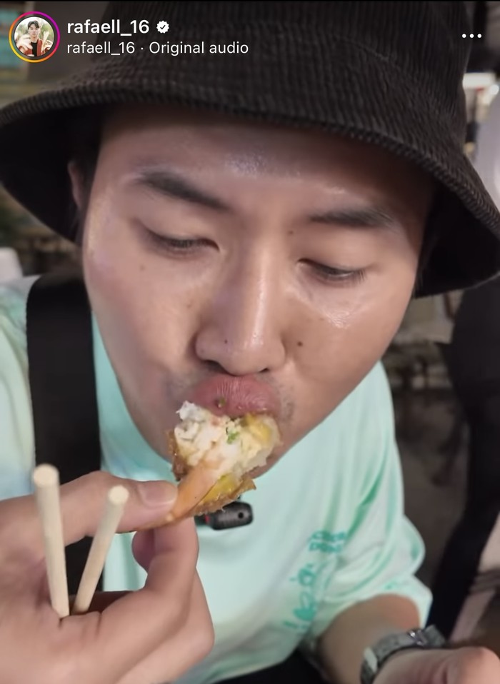 10 Potret Seru Rafael Tan Makan Bakso hingga Sop Babi di Thailand