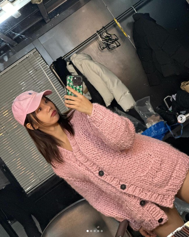 7 Foto Hyeri Pakai Casing Couple Hingga Ryu Jun Yeol Pacari Han So Hee