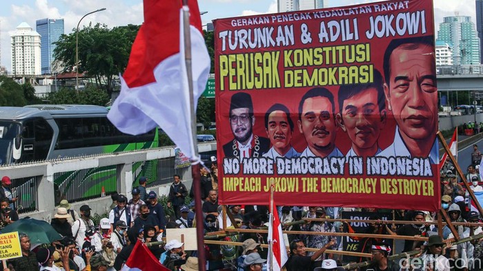 Penampakan Massa Demo yang Padati Depan DPR
