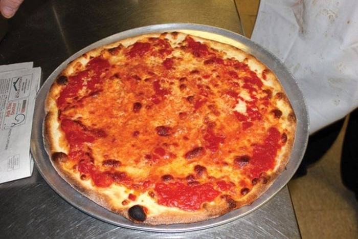 10 Restoran Pizza Tertua di Dunia, Masih Beroperasi Hingga Sekarang!