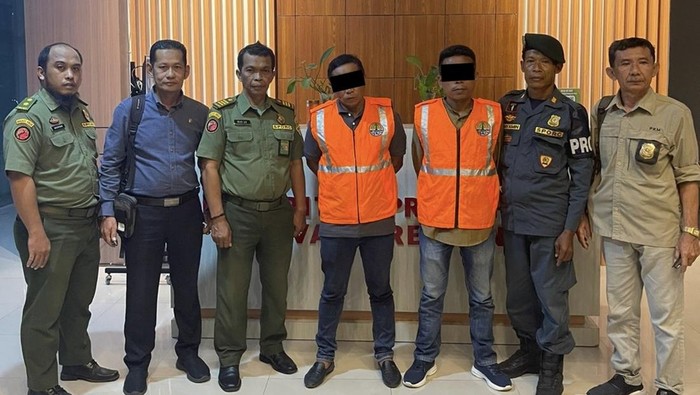 Rusak dan Bangun Jalan di Hutan Lindung Bone, Kepala Desa Ditangkap Rusak dan Bangun Jalan di Hutan Lindung Bone, Kepala Desa Ditangkap