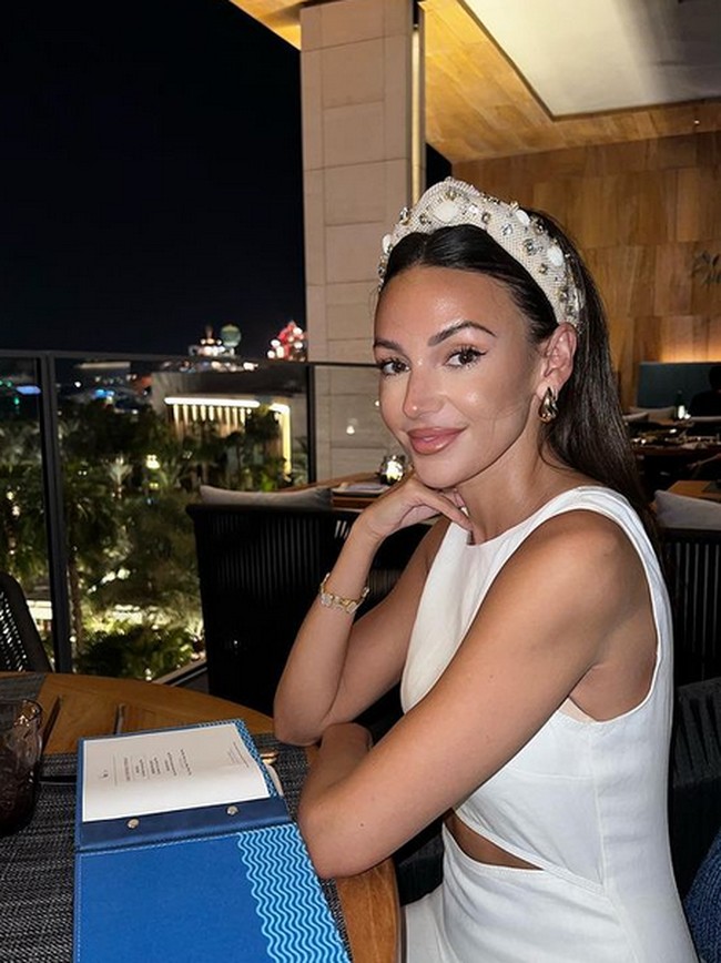 7 Pesona Michelle Keegan, Aktris yang Diprediksi Jadi Bond Girl