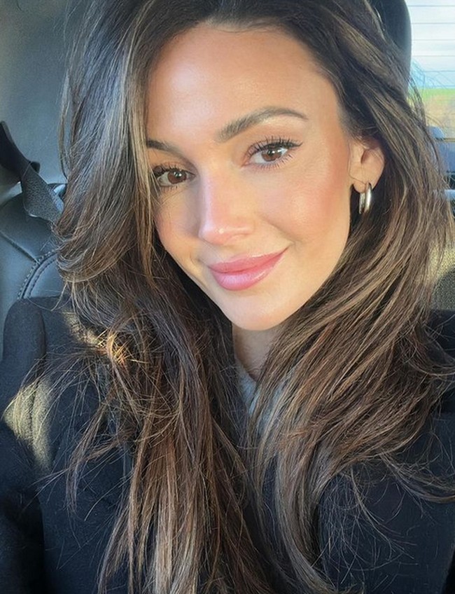 7 Pesona Michelle Keegan, Aktris yang Diprediksi Jadi Bond Girl