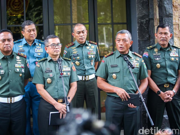 Perkara Anggota KKB Dianiaya Bikin 13 Prajurit TNI Bakal Jadi Tersangka Perkara Anggota KKB Dianiaya Bikin 13 Prajurit TNI Bakal Jadi Tersangka
