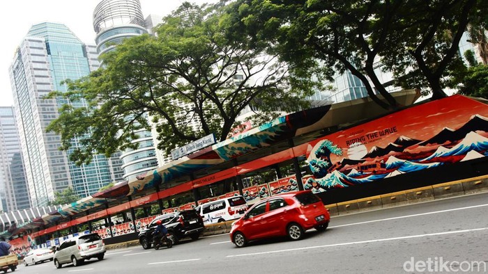 Potret 3 Halte TransJakarta yang Disulap Bak Galeri Seni Potret 3 Halte TransJakarta yang Disulap Bak Galeri Seni