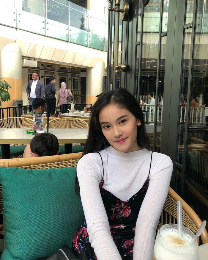 Adzana Ashel eks JKT48 yang Hobi Kulineran Cantik