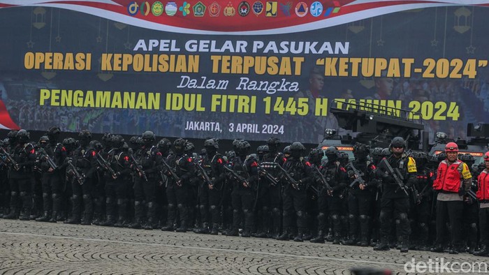 Apel Gelar Pasukan Operasi Ketupat 2024 di Monas untuk Amankan Mudik