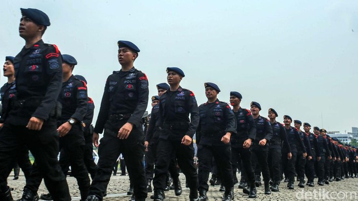 Apel Gelar Pasukan Operasi Ketupat 2024 di Monas untuk Amankan Mudik