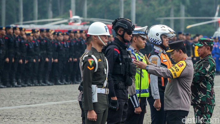 Apel Gelar Pasukan Operasi Ketupat 2024 di Monas untuk Amankan Mudik