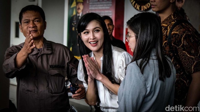 Kejagung Bicara Status dan Hilangnya Akun Instagram Sandra Dewi Kejagung Bicara Status dan Hilangnya Akun Instagram Sandra Dewi