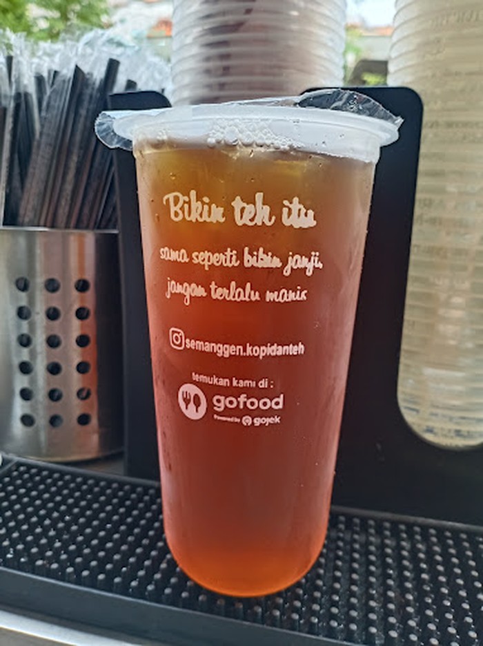 20 Es Teh Manis Gerobakan Rp 4 Ribuan Ada di Sini!