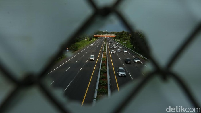Situasi One Way Arus Balik di Tol Cipali, Ramai Lancar