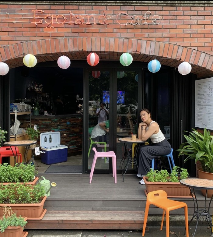 Kulineran Seru Inong Ayu, Istri Abimana Aryasatya yang Sedang Hamil