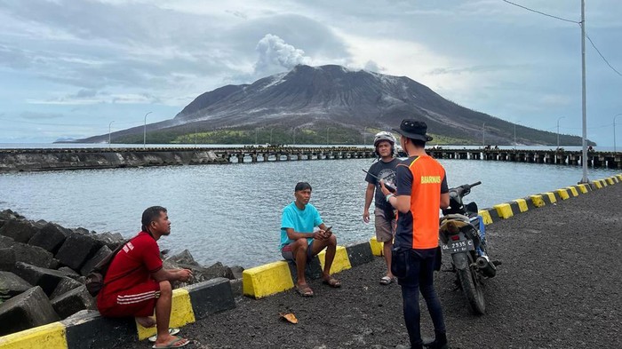 Potret Dampak Erupsi Gunung Ruang di Sulut Potret Dampak Erupsi Gunung Ruang di Sulut