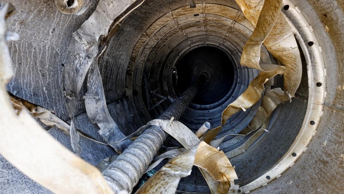 Israel Pamerkan Rudal Iran yang Diklaim Berhasil Dicegat, Ini Wujudnya