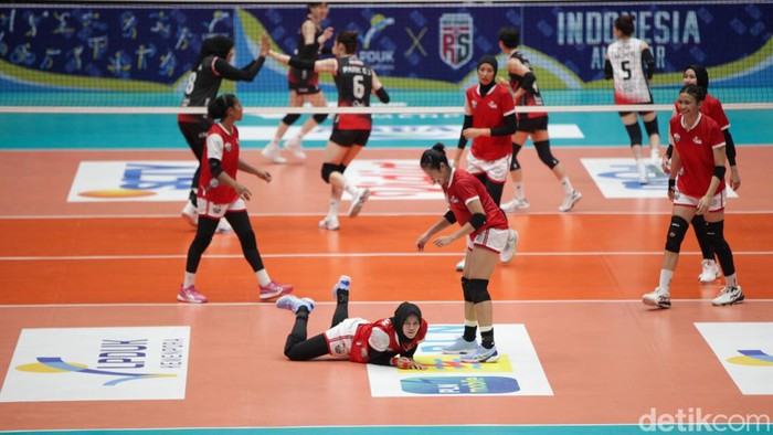 Main 5 Set, Red Sparks Kalahkan Indonesia All Star