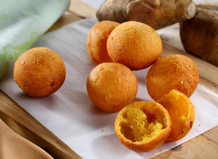 Kriuk! 20 Bola-bola Ubi Manis Renyah Ada di Sini!