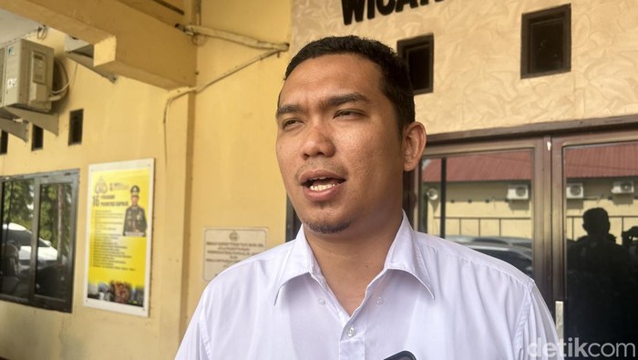 Kasus Vandalisme Baliho Bupati Pinrang, Polisi Periksa 3 Terduga Pelaku Kasus Vandalisme Baliho Bupati Pinrang, Polisi Periksa 3 Terduga Pelaku
