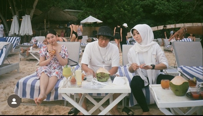 Keseruan Parto Saat Makan Durian hingga Kulineran Bareng Keluarga