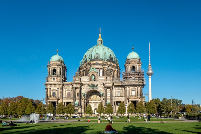Yeoreobun...Intip Lokasi Syutingnya Queen of Tears di Jerman