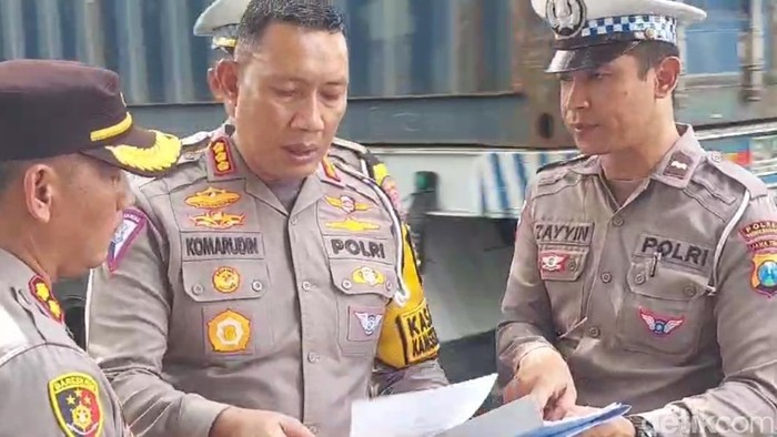 Dirlantas Pastikan Harley Dokter Aziz yang Kecelakaan di Probolinggo Bodong Dirlantas Pastikan Harley Dokter Aziz yang Kecelakaan di Probolinggo Bodong