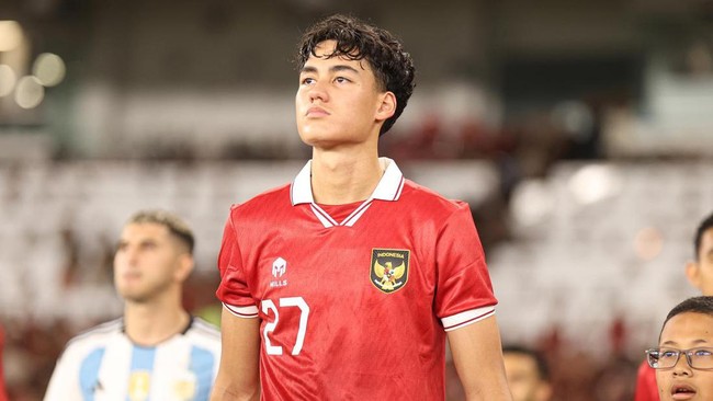 8 Foto Noa van der Hoeven, Pacar Rafael Struick yang Nonton Laga Timnas ...