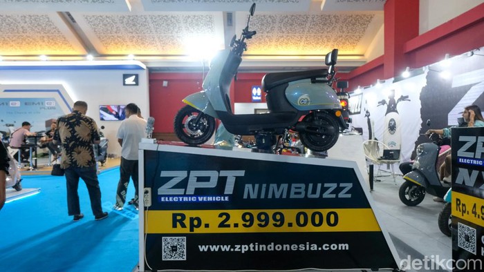 Murah Banget, Motor Listrik ZPT Nimbuzz Cuma Rp 2,99 Juta