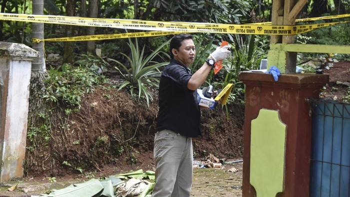 Tarsum Pemutilasi Istri Berutang Rp 100 Juta Usai Bangkrut Tarsum Pemutilasi Istri Berutang Rp 100 Juta Usai Bangkrut