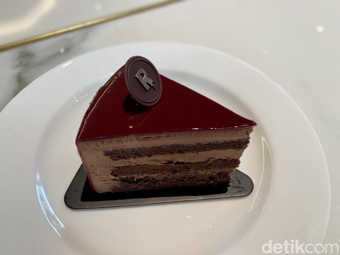 Pecinta Cokelat! Di Sini Ada Cokelat Praline Cokelat Truffle dan Cake Premium