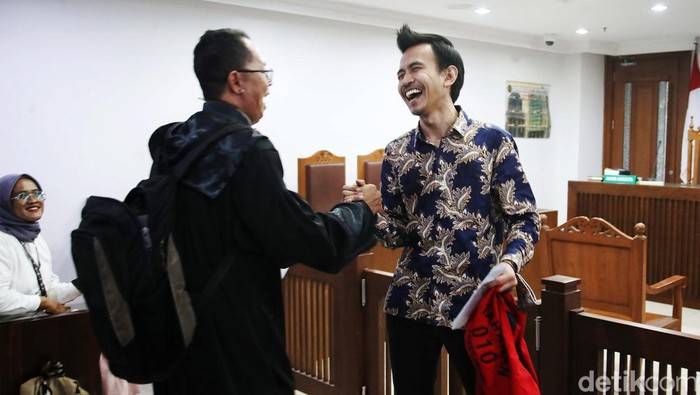 Adam Deni Semringah Dituntut 1 Tahun Penjara