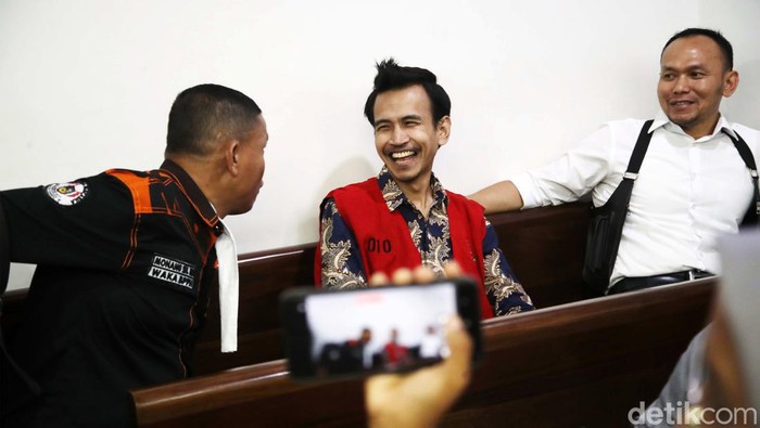 Adam Deni Semringah Dituntut 1 Tahun Penjara