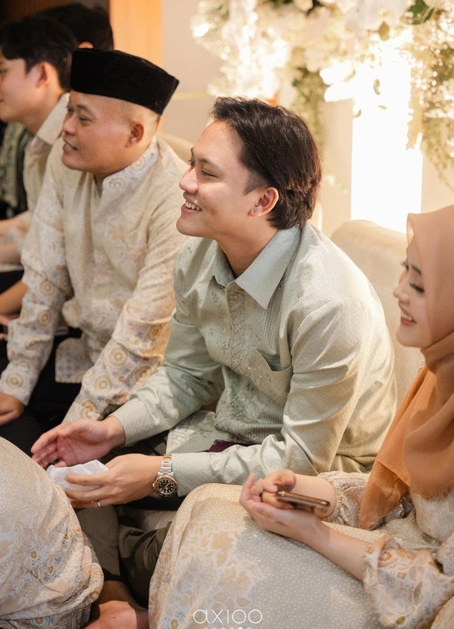 7 Foto Pengajian Rizky Febian Jelang Pernikahan, Diwarnai Tawa - Tangis ... 7 Foto Pengajian Rizky Febian Jelang Pernikahan, Diwarnai Tawa - Tangis ...