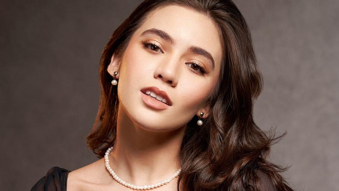 Entertainment Terkini : Karen Nijsen Juga Pilih Mundur dari Miss ... Entertainment Terkini : Karen Nijsen Juga Pilih Mundur dari Miss ...