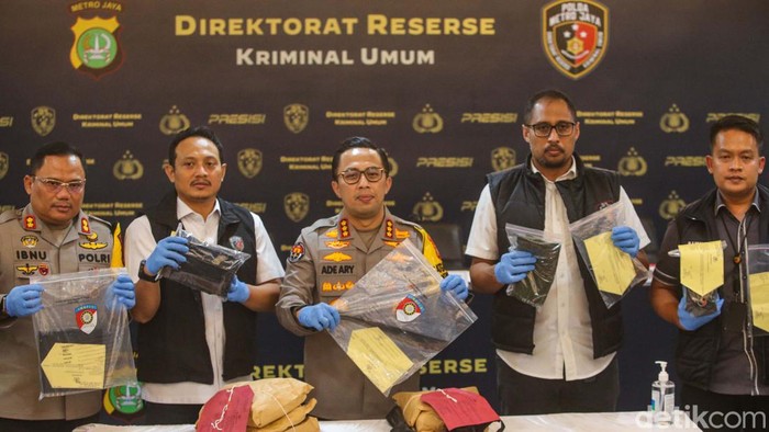 Ini Pelaku Pembunuhan Pria Dibungkus Sarung di Pamulang