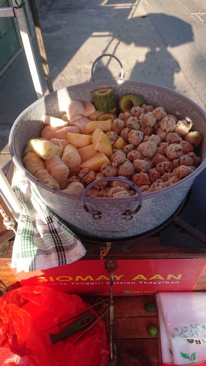 10 Siomay Empuk Gurih yang Terkenal Enak, Sampai Viral Diantre!