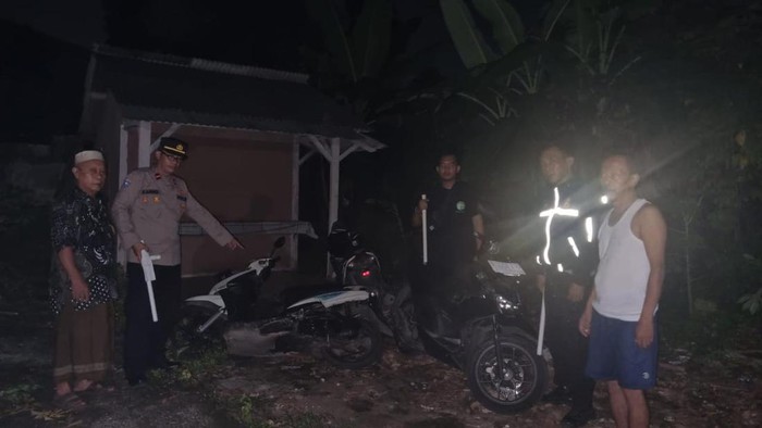 Remaja Bogor Diduga Mau Tawuran Kocar-kacir Dikejar Polisi, Motor Ditinggal Remaja Bogor Diduga Mau Tawuran Kocar-kacir Dikejar Polisi, Motor Ditinggal