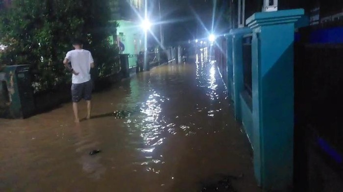 Sungai Citanduy Meluap, Satu Desa di Tasikmalaya Kebanjiran Sungai Citanduy Meluap, Satu Desa di Tasikmalaya Kebanjiran
