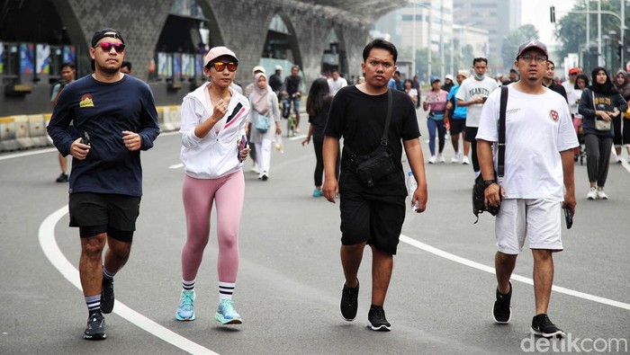 Asyiknya Menikmati Akhir Pekan Bersama Keluarga di CFD Jakarta